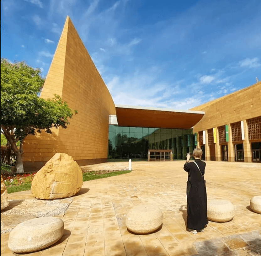 VIP Riyadh Half Day Almasmak, National Museum, Kingdom Tower | Hala Yalla